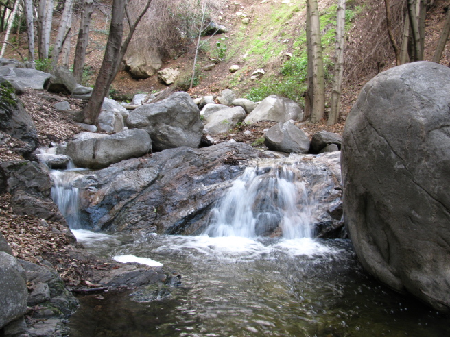 tour of the Waterfalls of Altadena