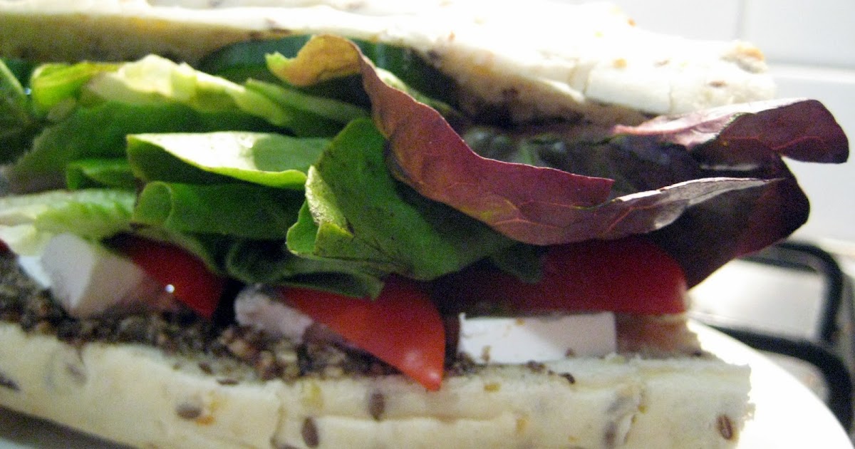 Goth Gourmande: Recipe: Greek Salad Batard