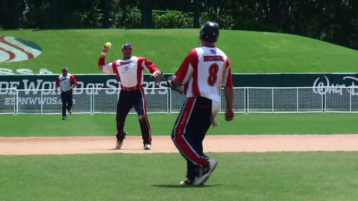 Rusty Bumgardner - www.softballcenter.comwww.softballcenter.com