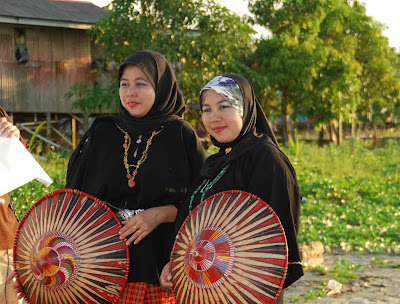Melanau | The World of Bidayuh and Melanau (Paparazzi)