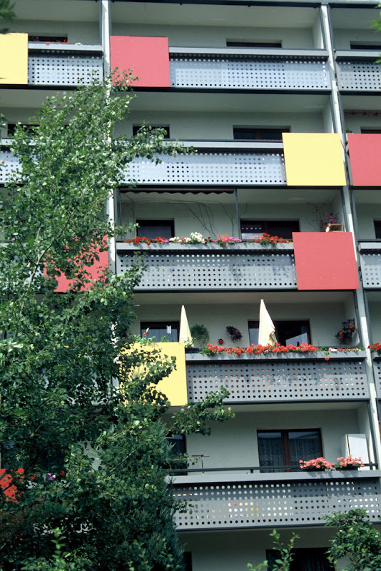Commieblocks in East Germany / Ostdeutsche Plattenbauten ...