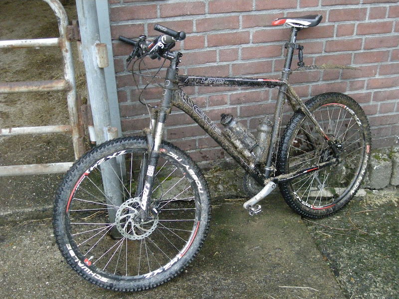 Cube LTD Comp - Mountainbike.nl