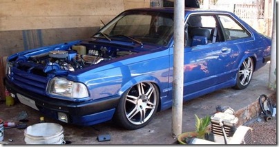 Bizarrices Automotivas: Corcéis Tuningue