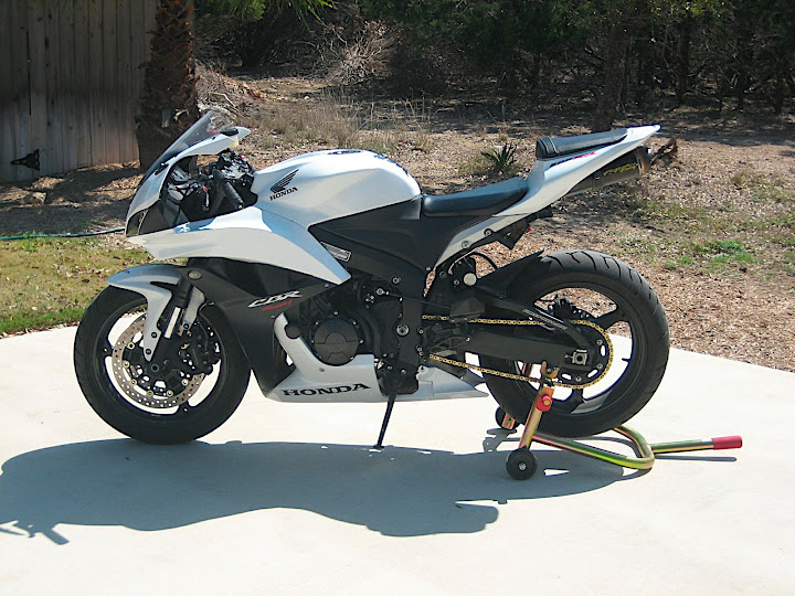 motofans club 07 pearl white | Honda CBR 600RR Forum