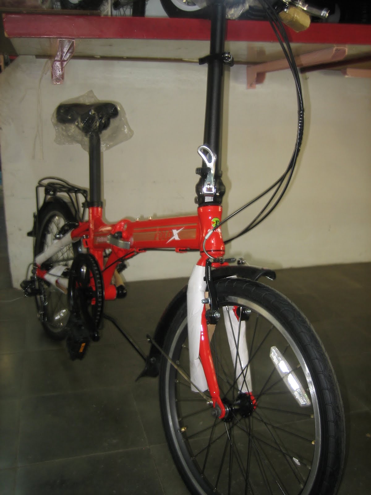 tokomagenta: A Showcase of Products: Sepeda Lipat FOLD-X PLATINUM 20 Inci