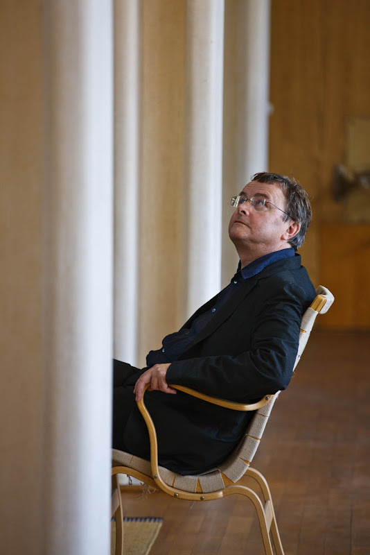 GARETH GARDNER: Portrait of Tim Ronalds and images of Asplund's ...