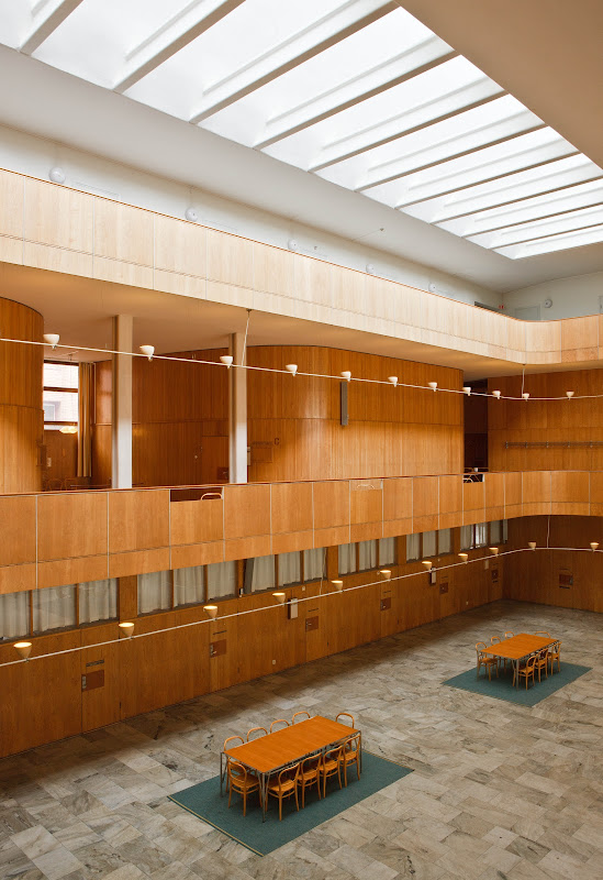 GARETH GARDNER: Portrait of Tim Ronalds and images of Asplund's ...