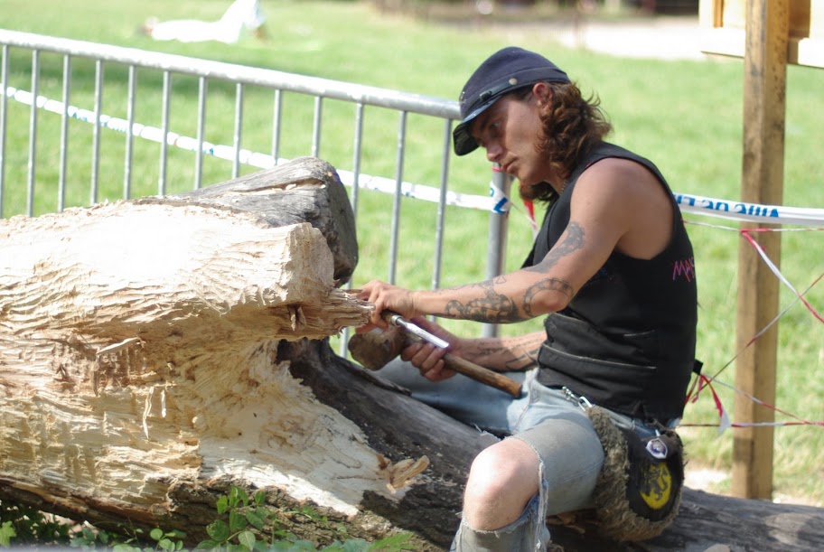 Christophe Cardon, sculpteur sur bois – Gilles "un Curieux" Aubin