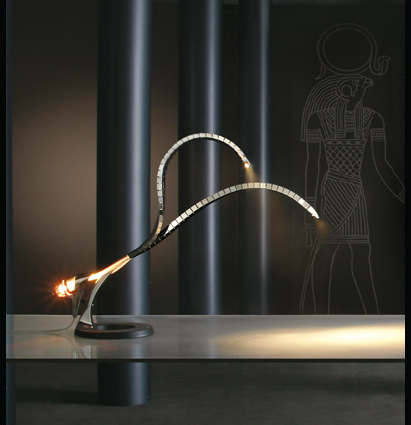 Display and Design Ideas: Lumina Italia Ra Desk Lamp is Like a Robotic ...
