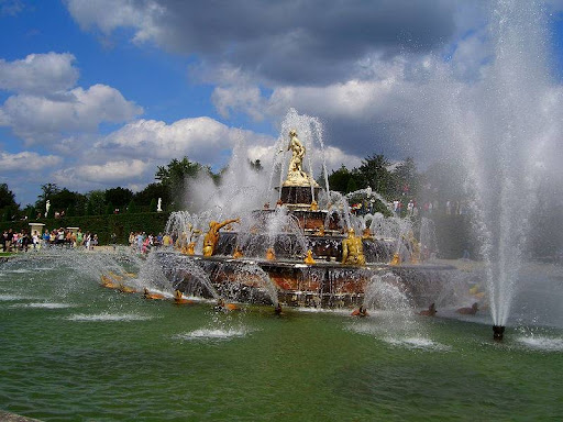VERSAILLES PALACE