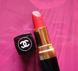 Beauty & Vanity: Chanel Rouge Coco in Cambon (31)