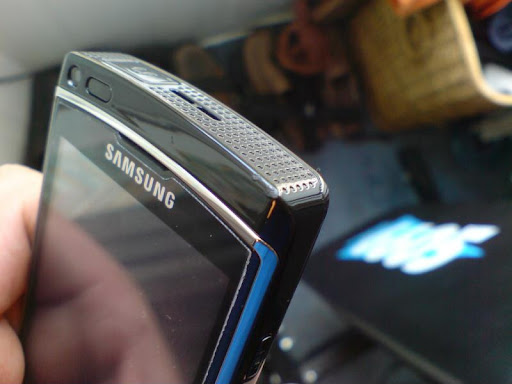 How to polish out scuffs on glossy plastic - mobile phone | Detailing ...