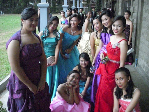 Holy Cross High School 朗碼倪地中國中學: 2010 JS Prom