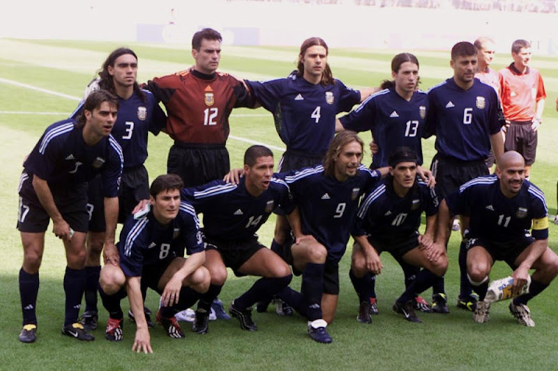 -: ARGENTINA 2002