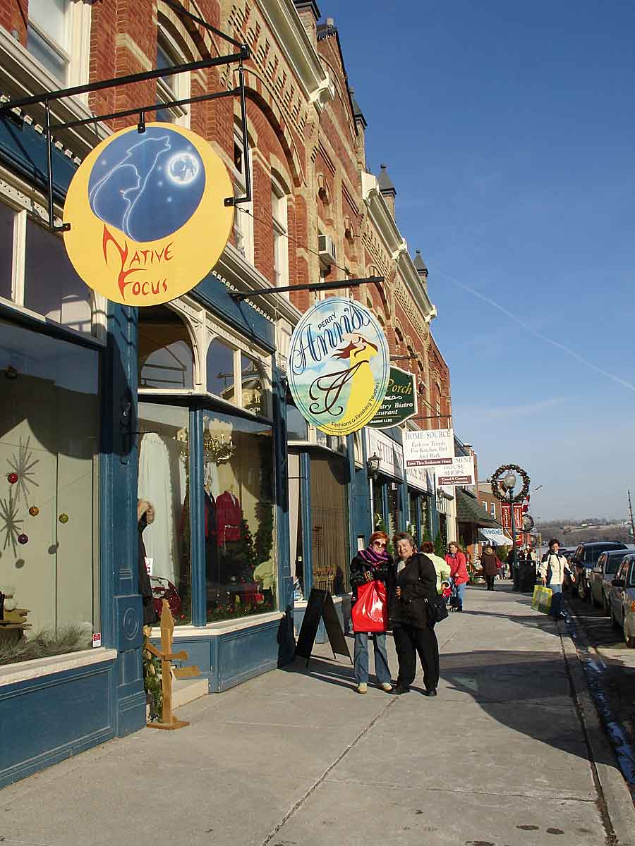 Eye Candy: Signs Signs - Port Perry