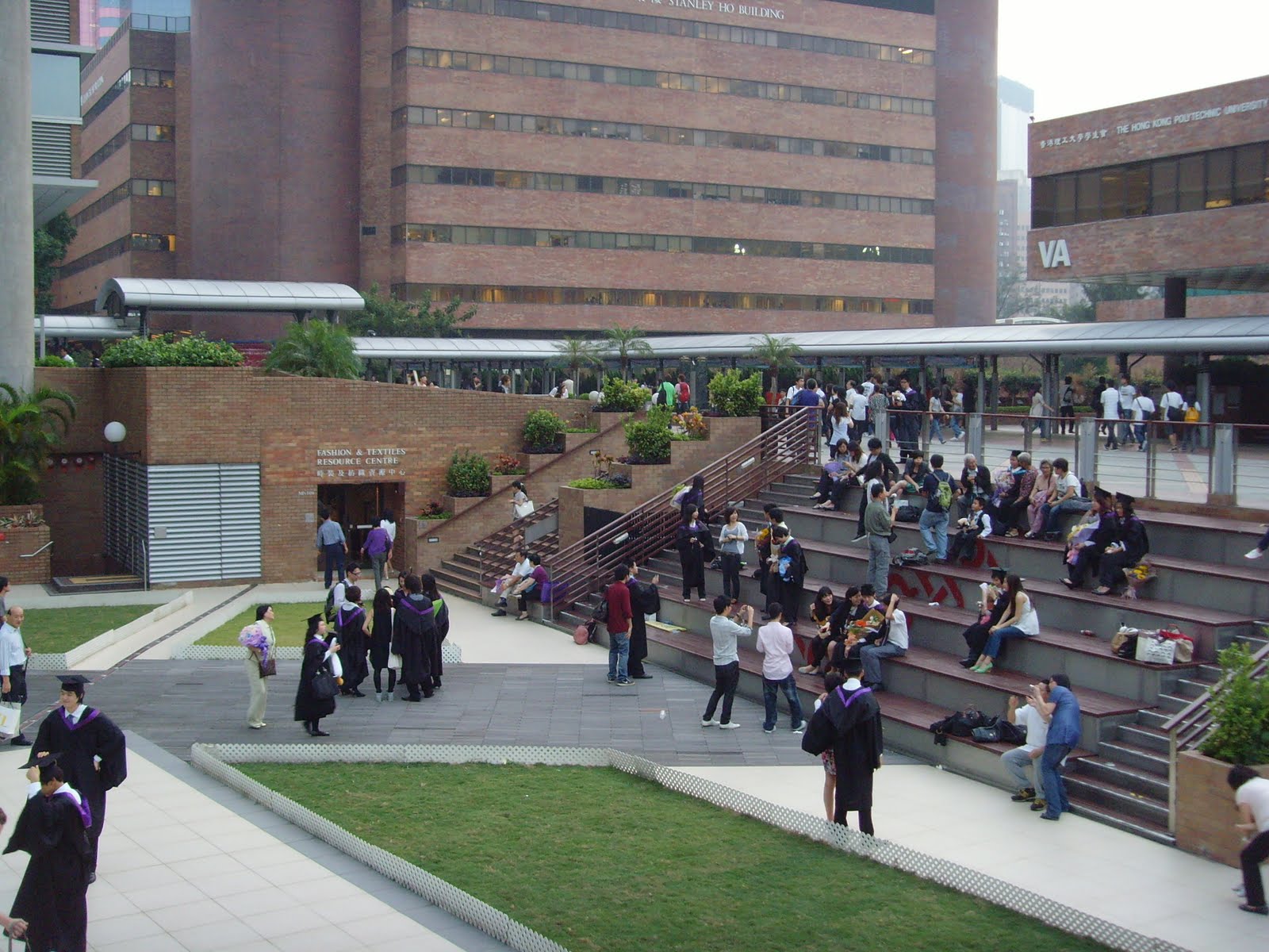 Leepy's Space: A glance of Hong Kong Polytechnic University.