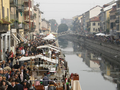 VAGABOND COOLHUNTER: NAVIGLI ANTIQUE MARKET