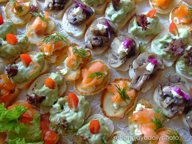 Subang Jaya Daily Photo: Colourful Canapes