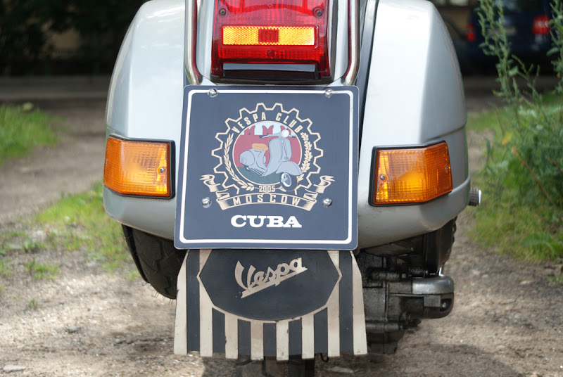 Modern Vespa : Looking for some nice rear end pics!
