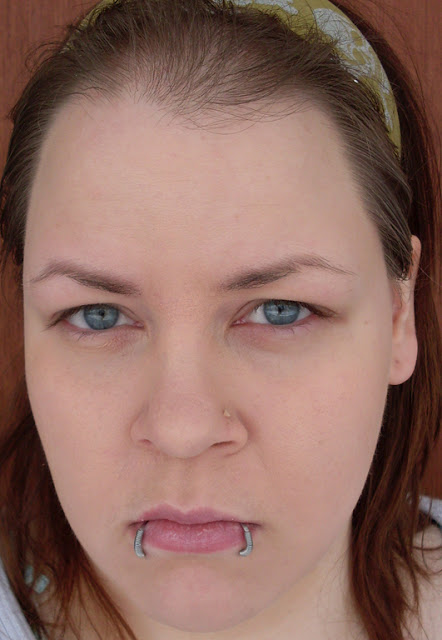 Stiftprinsessan: Recension: Lumene Blue Neautralizer