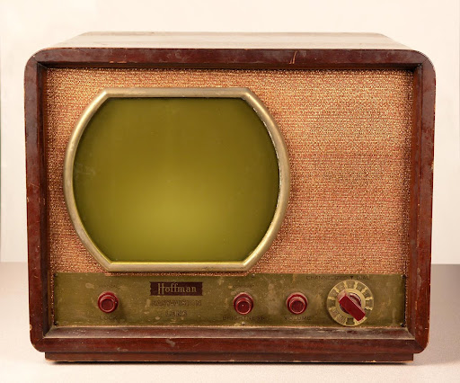 Hoffman 1949 Easy-Vision Model 612 television, 1949 - Hoffman ...