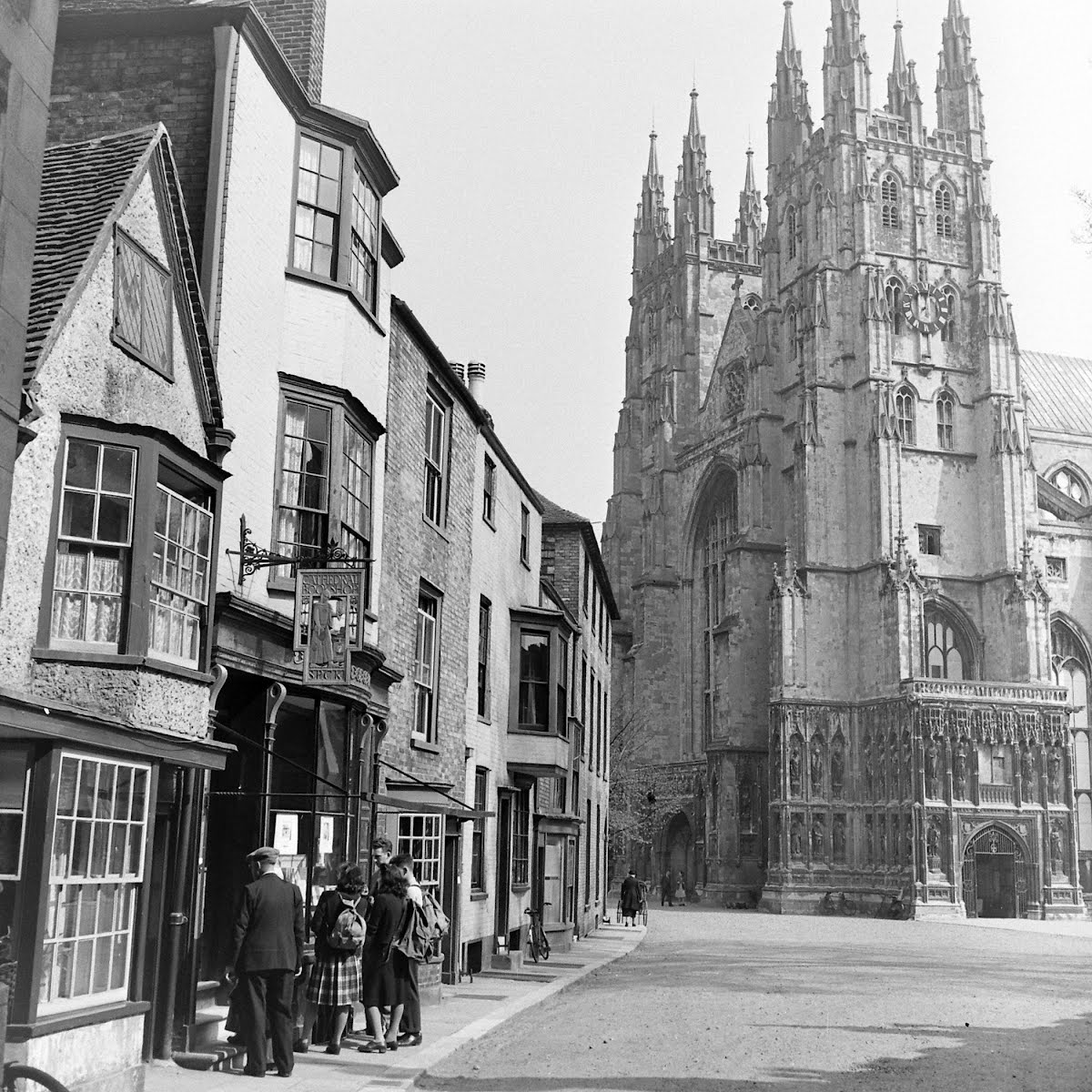 Canterbury Pilgrimage - Ian Smith — Google Arts & Culture