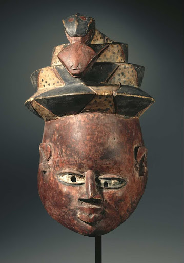 Gelede Mask - Master of the Unlevel Eyes — Google Arts & Culture