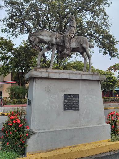 Monumento Al Sabanero Portal in Liberia Guanacaste Costa Rica | Ingress ...
