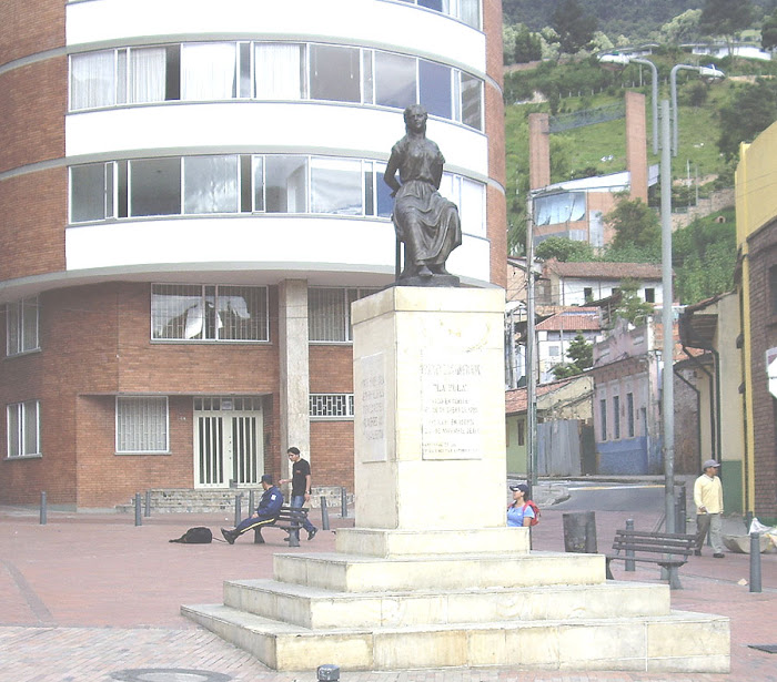 Field Trip - Estatua de Policarpa Salavarrieta