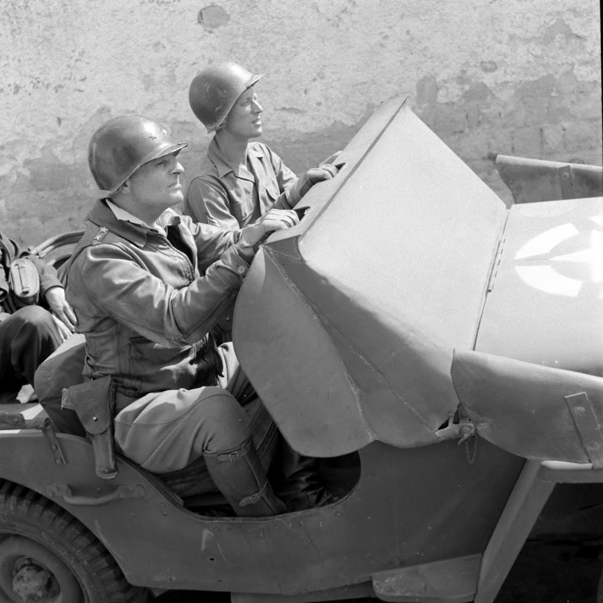 Gen Lucian Truscott - George Silk — Google Arts & Culture