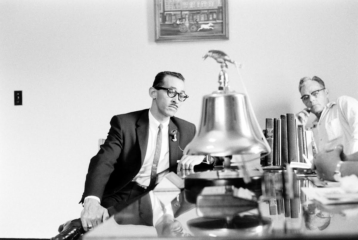 Second Siege - Howard Sochurek — Google Arts & Culture